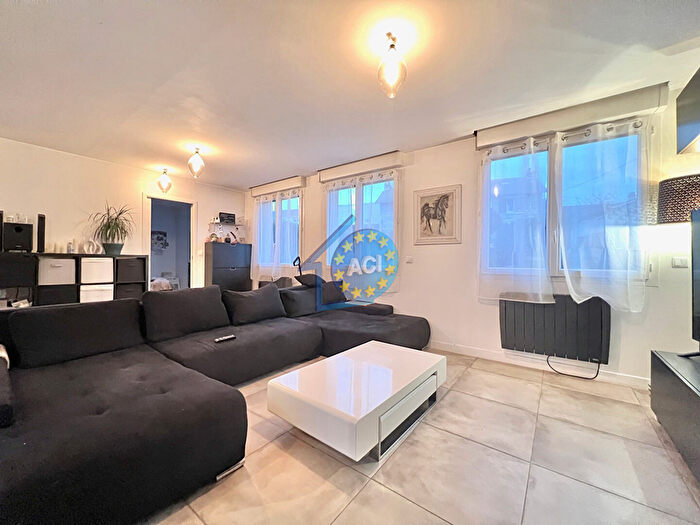 Appartement à vendre - Mantes-la-Ville, Louise Michel - 4 pièces - 2 chambres