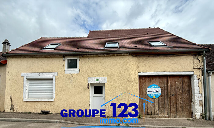 Maison à vendre - Trucy-sur-Yonne - 4 pièces - 3 chambres