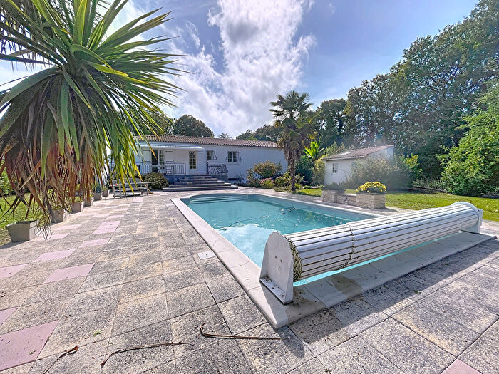 Maison à vendre - Croix-Chapeau - 4 pièces - 3 chambres