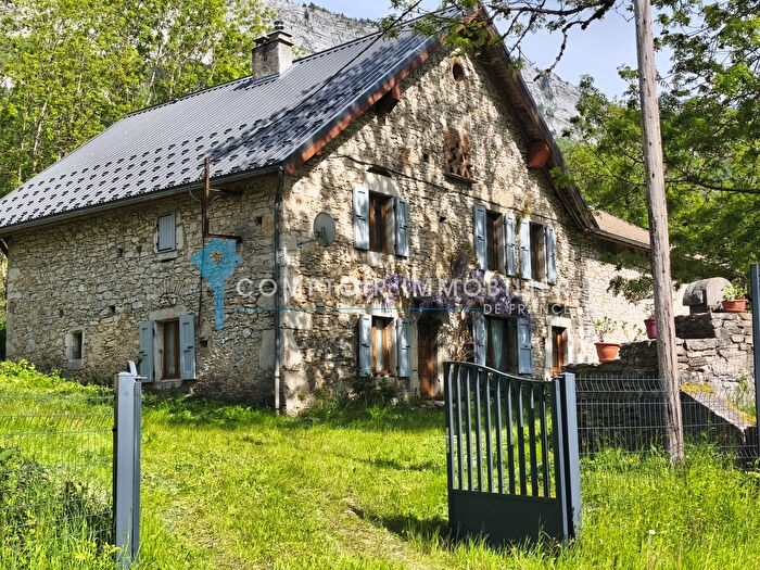 Maison à vendre - Rencurel - 10 pièces - 1 chambre