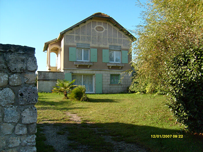 Maison à vendre - Le Château-dOléron - 5 pièces - 4 chambres