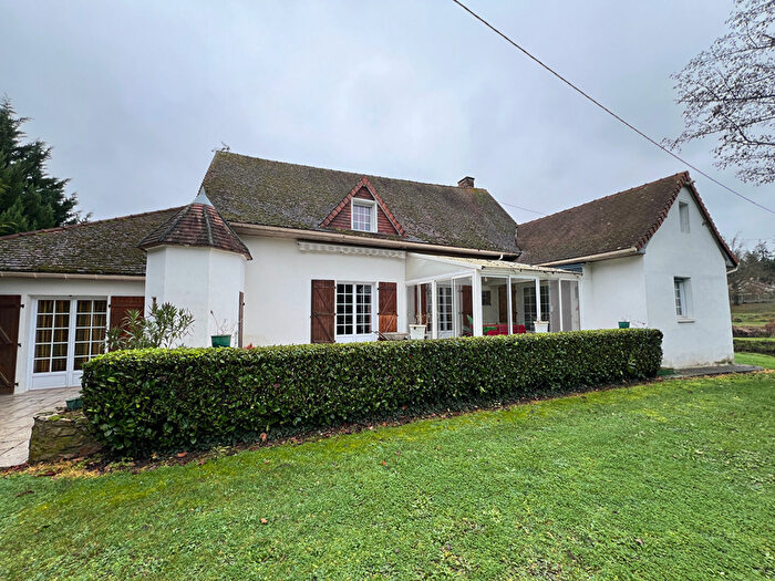 Maison à vendre - Villeneuve-sur-Allier - 5 pièces - 3 chambres