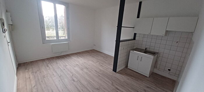 Appartement à louer - Châtellerault - 2 pièces - 1 chambre