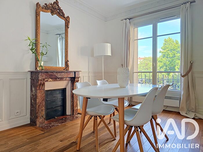 Appartement 3 pièces à Courbevoie, Bécon, à vendre