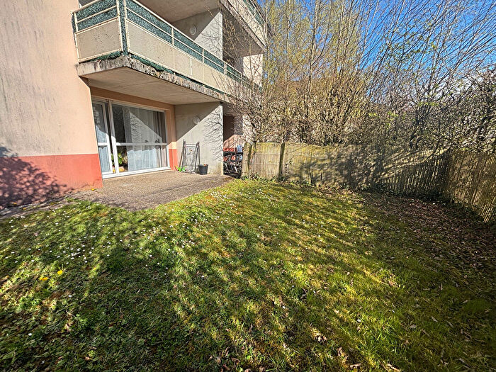 Appartement à vendre - Avanne-Aveney - 3 pièces - 2 chambres