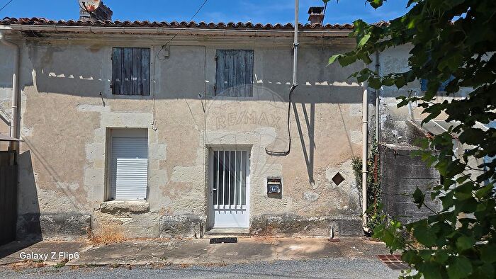 Maison 3 pièces à vendre - Saintes, Centre-ville