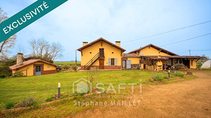 Maison à vendre - Le Frêche - 9 pièces - 6 chambres