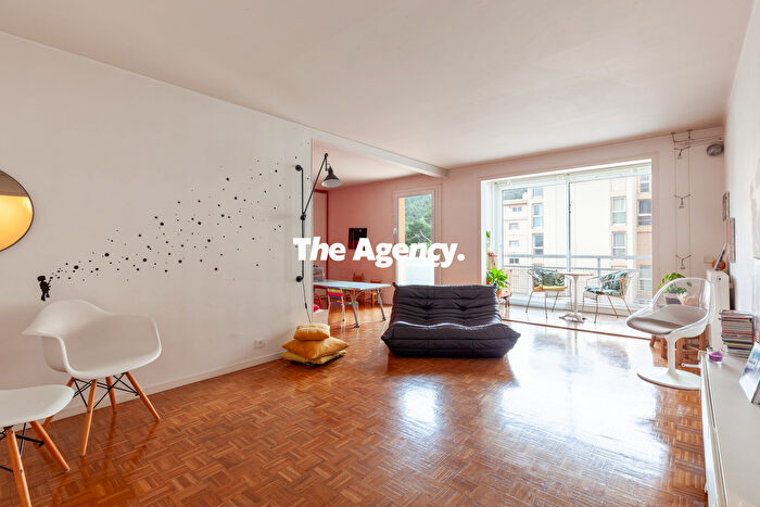 Appartement à vendre - Marseille e , Mazargues - 4 pièces - 3 chambres