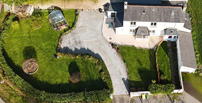 Maison à vendre - Plouédern - 5 pièces - 3 chambres