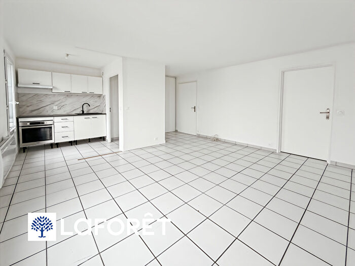 Appartement à louer - Sainte-Geneviève-des-Bois, Les Aunettes - 3 pièces - 1 chambre