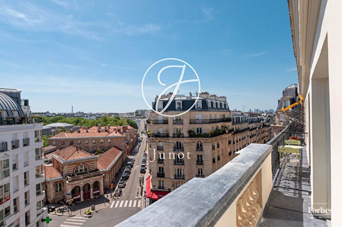 Appartement 4 pièces à Paris 18ème, Grandes Carrières, Clichy, à vendre