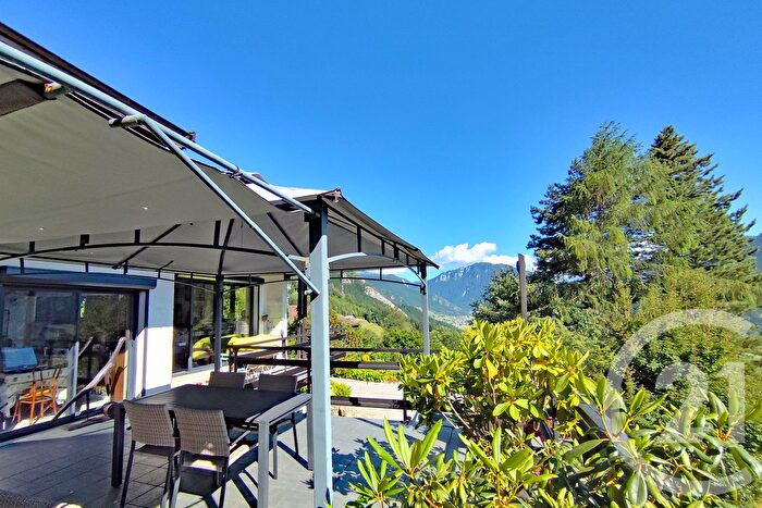 Maison à vendre - Chevenoz - 5 pièces - 4 chambres