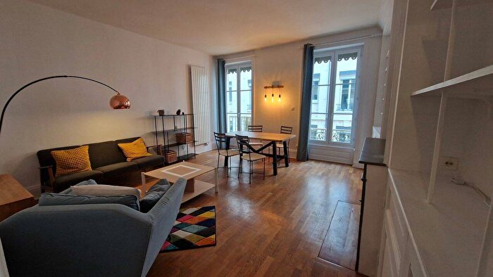 Appartement à louer - Guillotière, Lyon ème - 3 pièces - 2 chambres