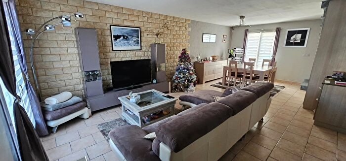 Maison à vendre - La Crau, Centre-ville - 4 pièces