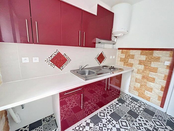 Appartement à louer - Saint Pierre-René II, Nancy - 1 pièce