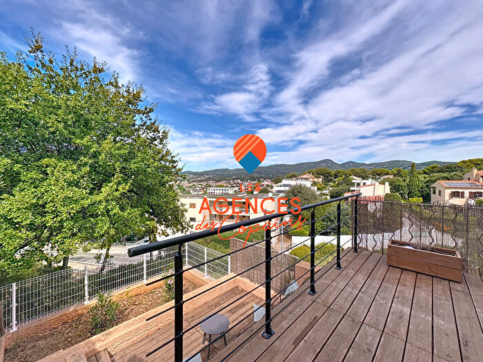 Appartement à vendre - Six-Fours-les-Plages, Les Lones, Bucarin, Fort, Les Playes - 2 pièces - 1 chambre