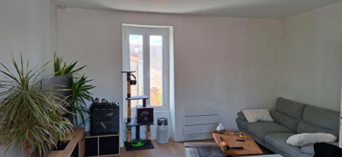 Appartement 3 pièces à louer - Tillières