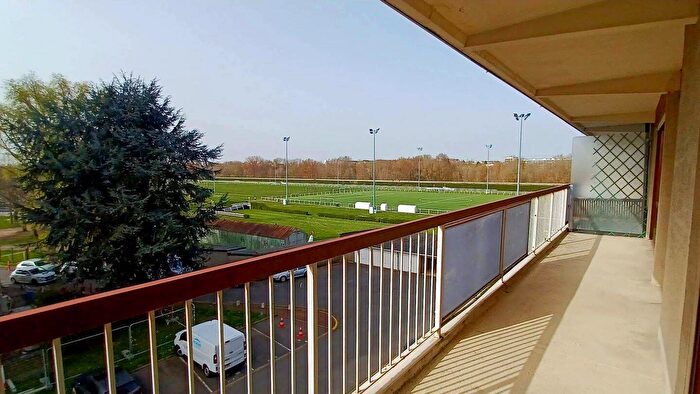 Appartement à louer - Ouest-Corne de Cerf-Guignegault, Orléans - 2 pièces - 1 chambre