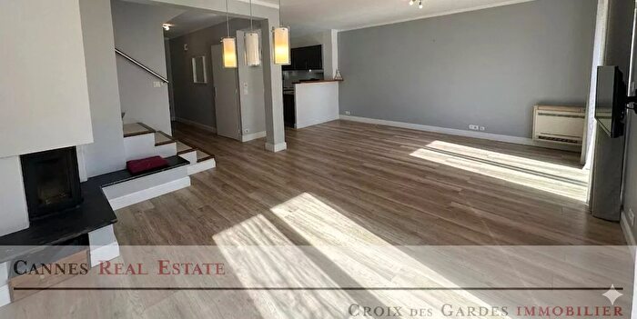 Villeneuve-Loubet - Maison 5 pièces à vendre