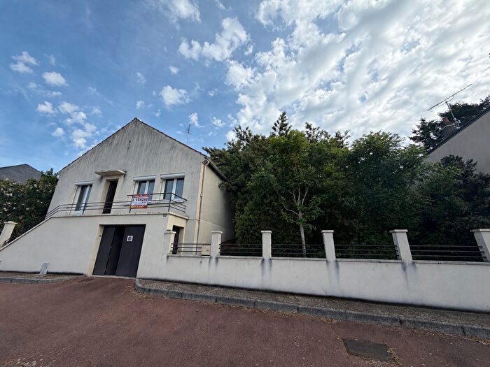 Maison à vendre - Gien, Ouest - 6 pièces - 5 chambres