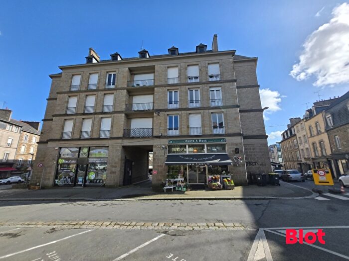 Appartement à vendre - Fougères, Montaubert, Rillé, Saint-Sulpice - 2 pièces - 1 chambre
