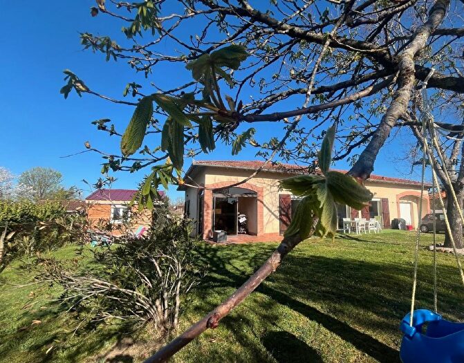 Maison à vendre - La Salvetat-Saint-Gilles - 5 pièces - 3 chambres