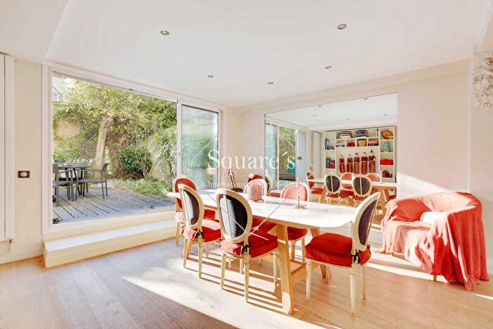 Maison à vendre - Saint-Cloud - 6 pièces - 4 chambres