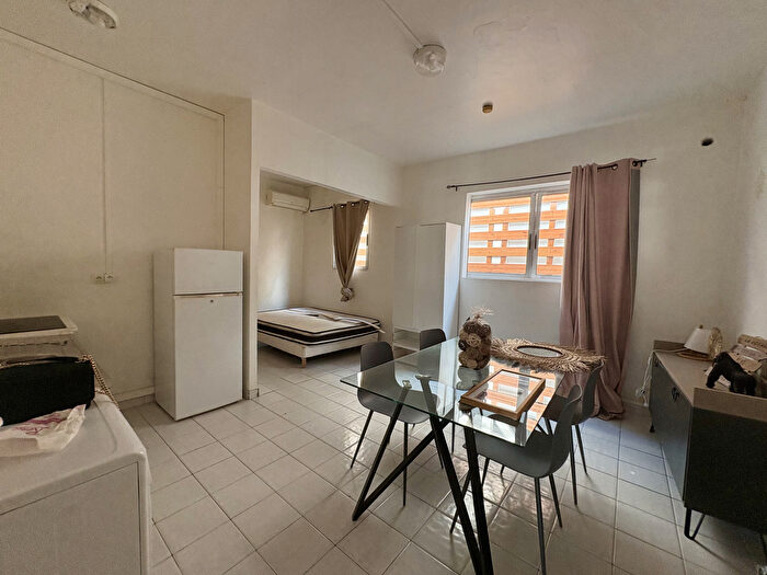 Appartement à louer - Pointe-à-Pitre - 1 pièce