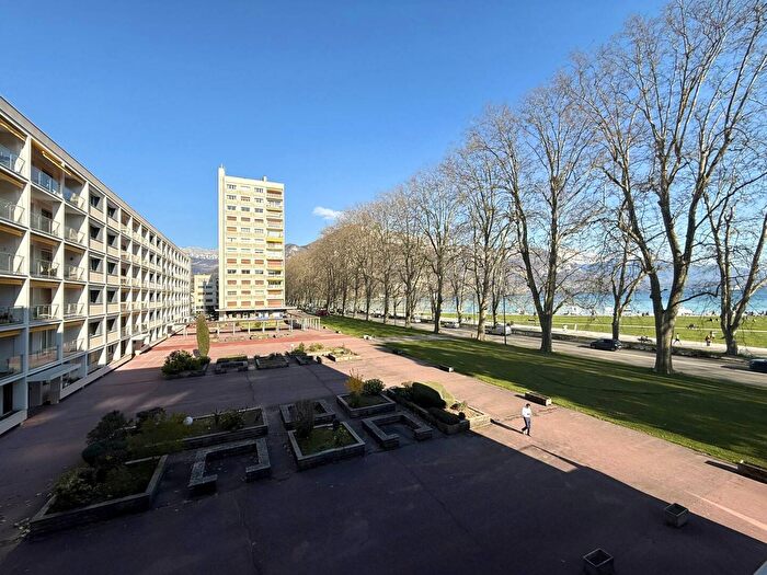 Appartement à louer - Annecy - 2 pièces - 1 chambre