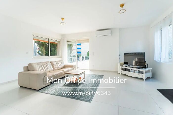 Maison à vendre - Aix-en-Provence, Val Saint-André - 8 pièces - 4 chambres