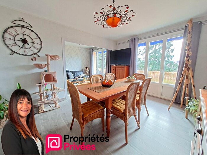 Appartement à vendre - Riorges - 4 pièces - 2 chambres