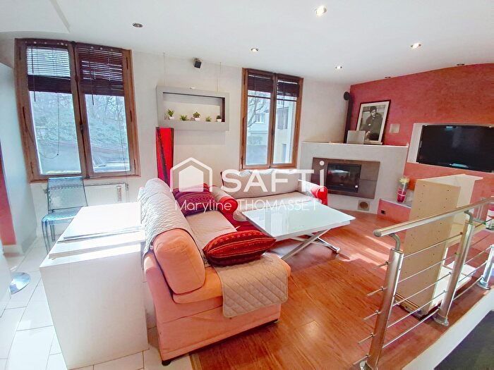 Appartement à vendre - Annecy, Centre-ville, Vieille ville, Marquisats - 3 pièces - 2 chambres