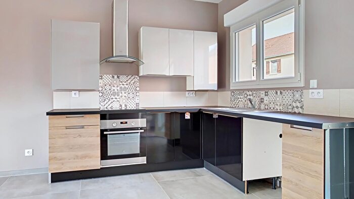 Maisons à vendre et appartements à louer - 3