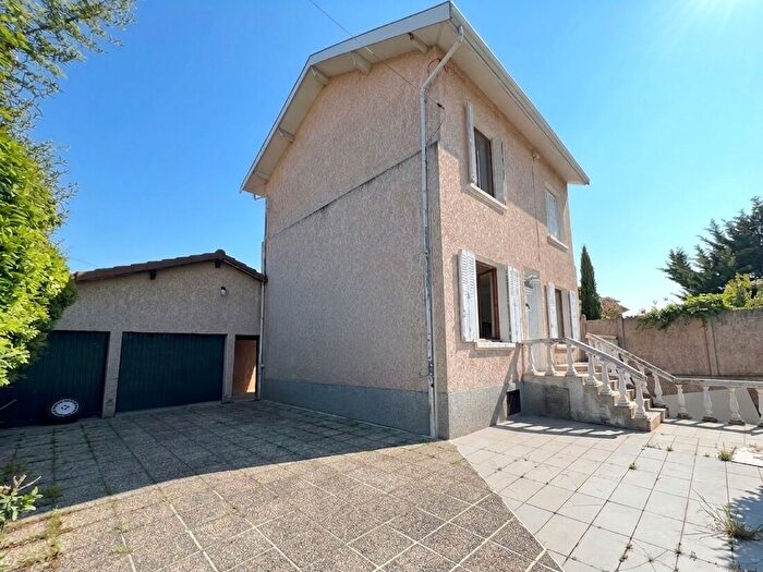 Maison 8 pièces à vendre à Vaulx-en-Velin, Le Pont des Planches