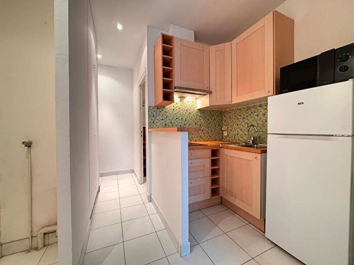 Appartement à louer - Larris, Fontenay-sous-Bois - 1 pièce