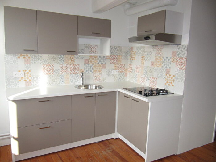 Appartement à louer - Le Puy-en-Velay, Centre-ville - 3 pièces - 2 chambres