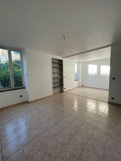 Appartement 3 pièces à Centre, Hyères, à louer