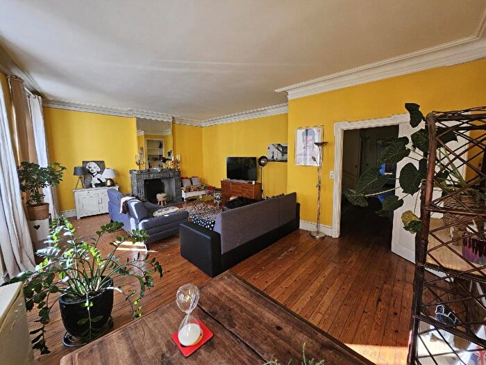 Maison à vendre - Graulhet - 8 pièces - 6 chambres