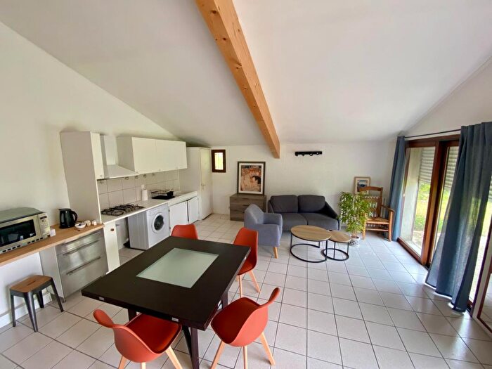 Maison à louer - Jonquerettes - 3 pièces - 2 chambres