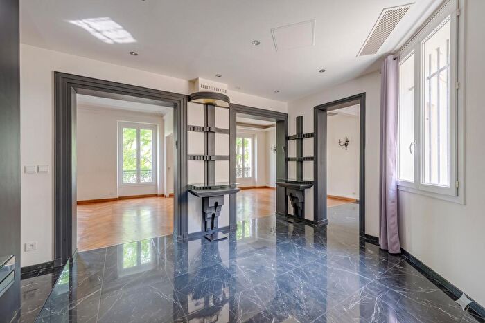 Appartement 5 pièces à Paris 11ème, à vendre