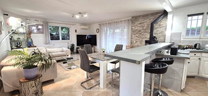 Maison à vendre - Saint-Laurent-du-Var, Bord de Mer, Port de Plaisance - 4 pièces - 3 chambres