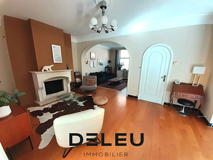 Maison à vendre - Halluin, Centre-ville - 7 pièces - 5 chambres