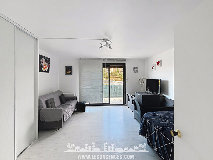 Appartement à vendre - Cavalaire-sur-Mer, Centre-ville - 1 pièce