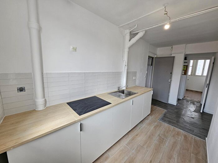 Aubervilliers, Vallès, La Frette - Appartement 3 pièces à vendre