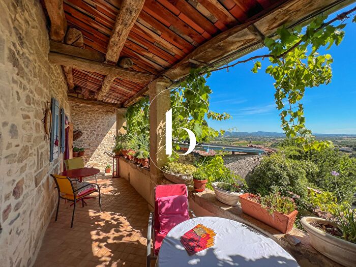 Maison 7 pièces à vendre à Barjac