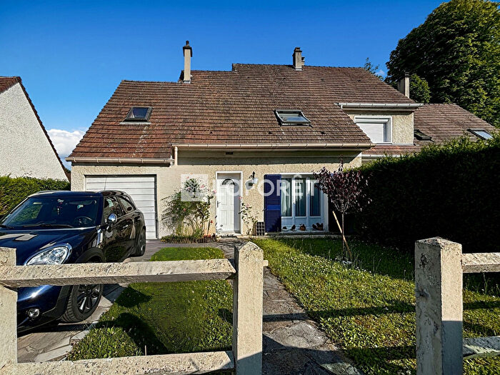 Maison 4 pièces à Cires-lès-Mello, à louer