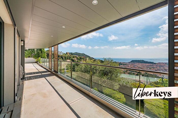 Appartement 4 pièces à vendre - Nice, Vinaigrier