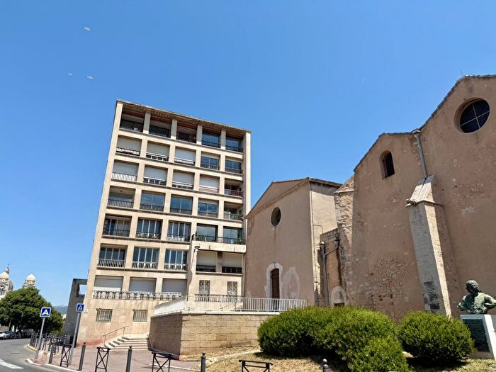 Marseille 2ème, La Joliette : Appartement 3 pièces à louer