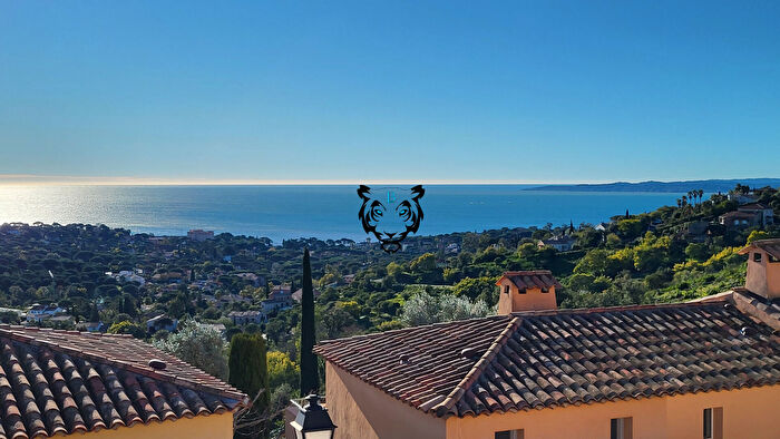 Roquebrune-sur-Argens, La Bouverie : Maison 5 pièces à vendre