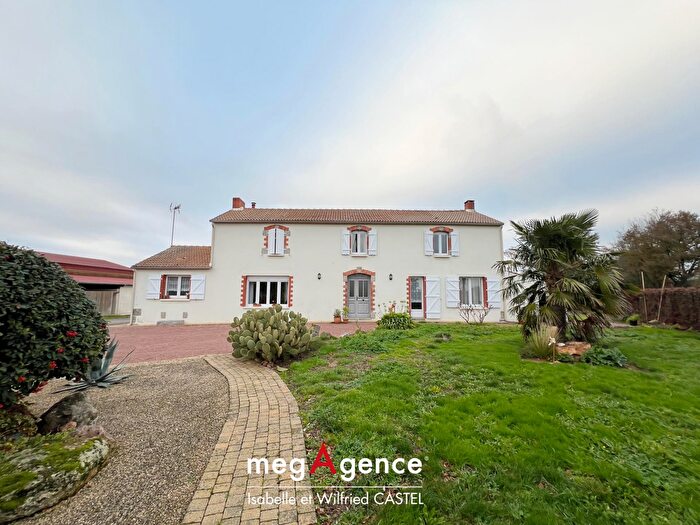 Maisons à vendre et appartements à louer - 1